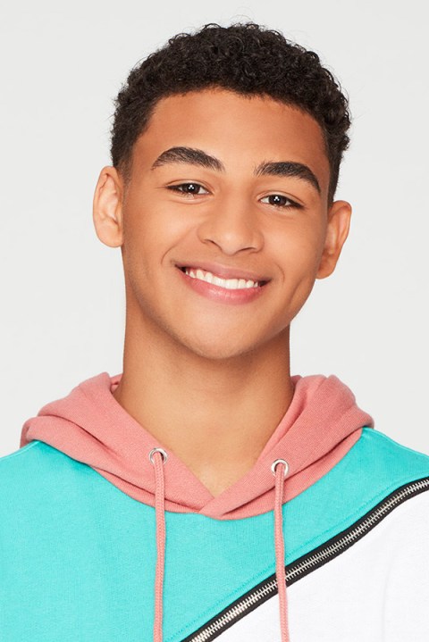 [Pics] ‘Boy Band’ Photos – Hollywood Life