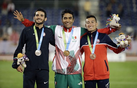 David Torrence: Photos Of The Olympic Runner – Hollywood Life