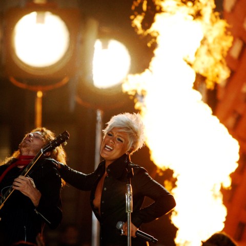 Pink’s Best VMAs Moments Pictures — See Photos Of Her Performances ...