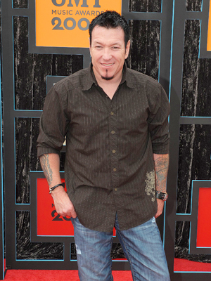 Steve Harwell: Photos Of The Smash Mouth Singer – Hollywood Life