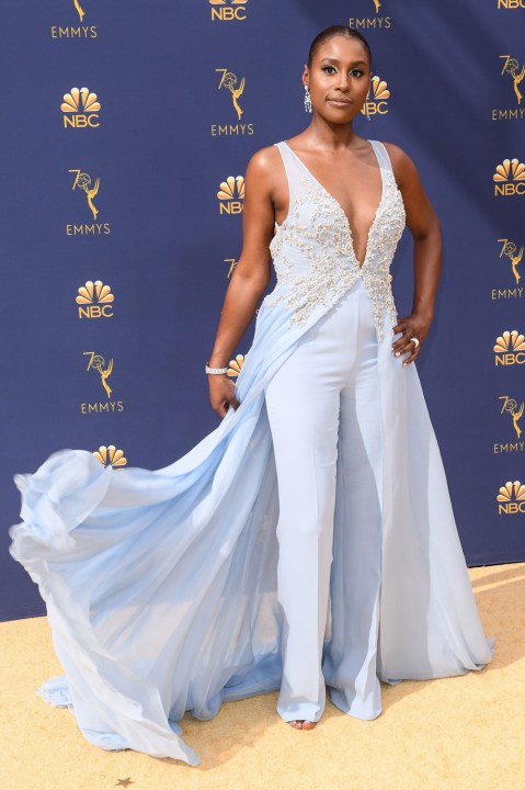 Issa Rae: PICS of the ‘Insecure’ Actress & CoverGirl – Hollywood Life