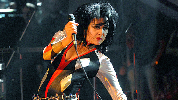 Halloween Music By Women: 31+ Scary Songs By Female-Powered Bands ...