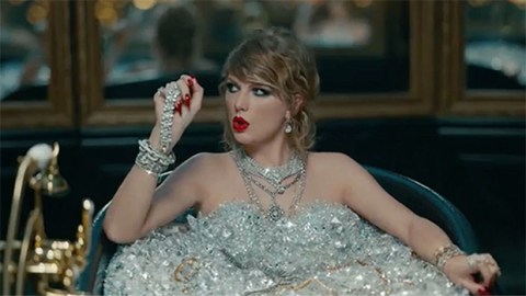 Taylor Swift Looks That Would Make Great Halloween Costumes – Hollywood ...