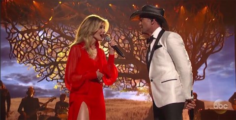 2017 CMAs Best Moments — See The CMA Awards Show Highlights – Hollywood ...