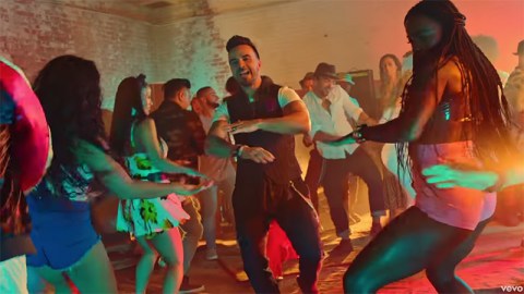 ‘Echame La Culpa’ Video — Photos Of Demi Lovato & Luis Fonsi ...