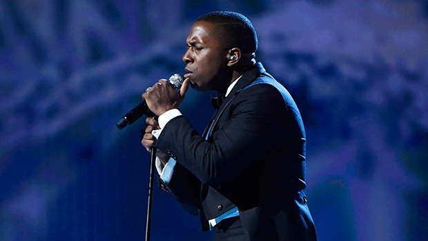 Who Is Leslie Odom Jr.?: 5 Things To Know About VS Fashion Show ...