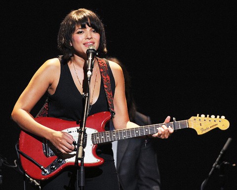 Norah Jones: Photos Of The Singer – Hollywood Life