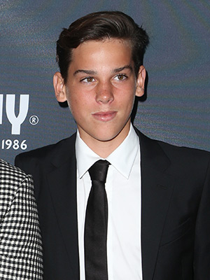 Paris Brosnan: Pics Of Pierce Brosnan’s Son – Hollywood Life