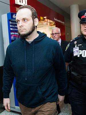 Joshua Boyle: Photos Of The Freed Hostage – Hollywood Life
