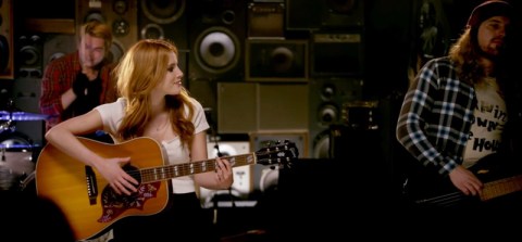 Bella Thorne’s ‘BURN SO BRIGHT’ from ‘MIDNIGHT SUN’ — PICS – Hollywood Life