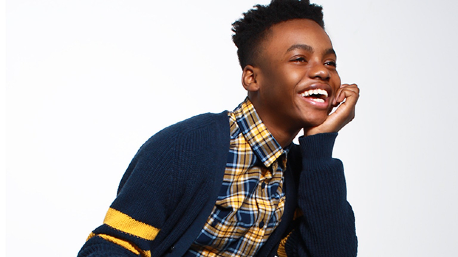 Jahi Winston Interview On ‘Everything Sucks!’ Season 1 & More ...