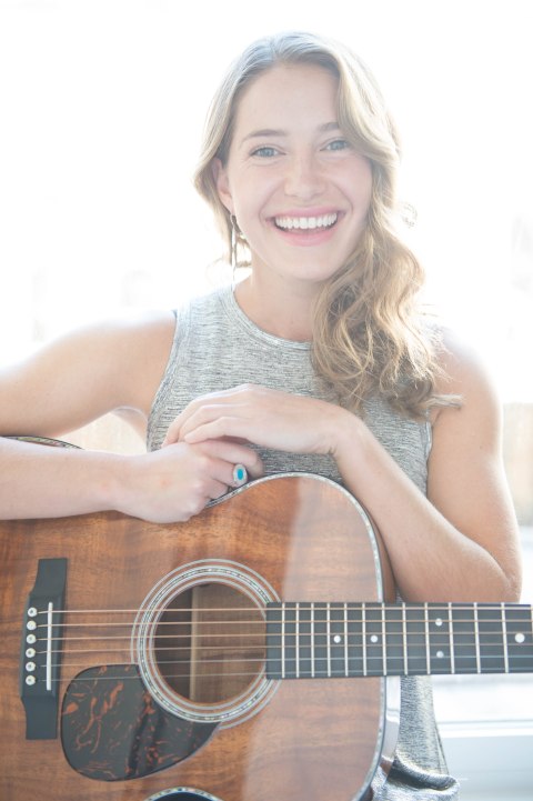 Caroline Jones — Pics Of The Singer – Hollywood Life