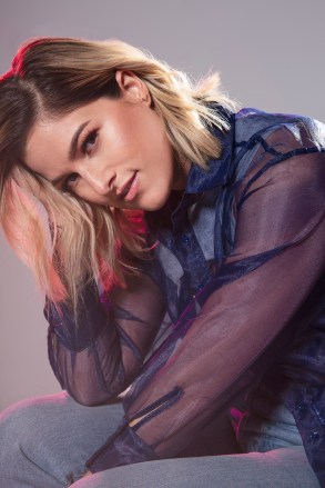 Cassadee Pope Interview: She Talks Pop-Punk Music & More (Exclusive ...