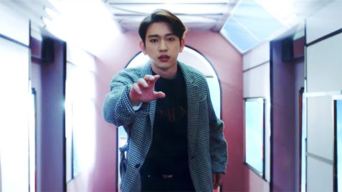 GOT7’s Video For ‘LOOK’ & More Photos Of The Band – Hollywood Life
