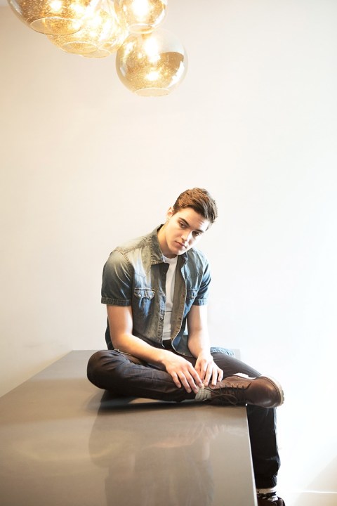 Nick Merico: PICS of the Singer & Former Nickelodeon Star – Hollywood Life