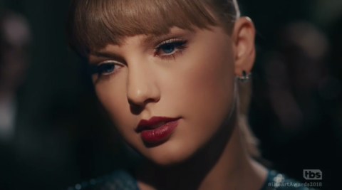 Taylor Swift’s Video For ‘Delicate’: Photos OF The Footage – Hollywood Life