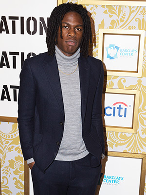 Daniel Caesar: Pics of the Music Artist – Hollywood Life