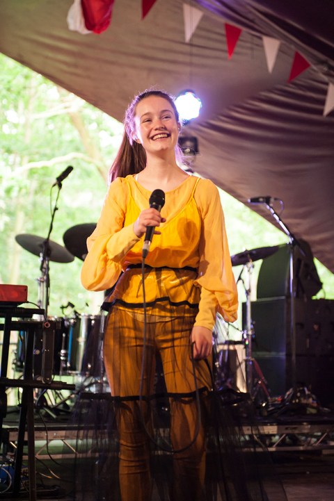 Sigrid: Photos Of The Singer & Pop Star – Hollywood Life