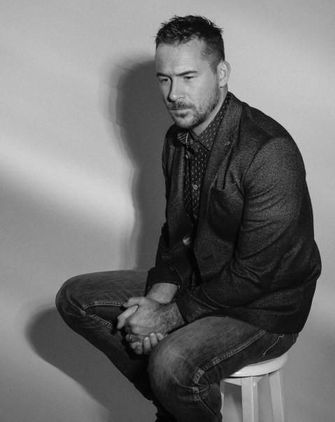 Barry Sloane Exclusive Portraits — Photos Of The ‘SIX’ Star – Hollywood ...