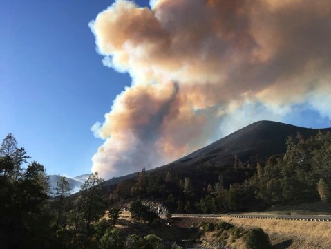 Carr Fire: Pics Of The Northern California Wildfire – Hollywood Life