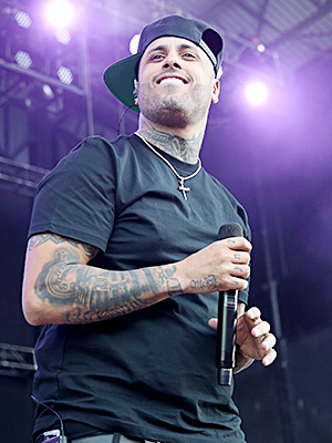 Nicky Jam: Pics Of The Rapper & Reggaeton Superstar – Hollywood Life