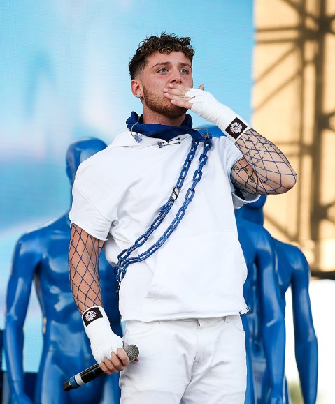 Bazzi: Pics Of The ‘Mine’ Singer – Hollywood Life