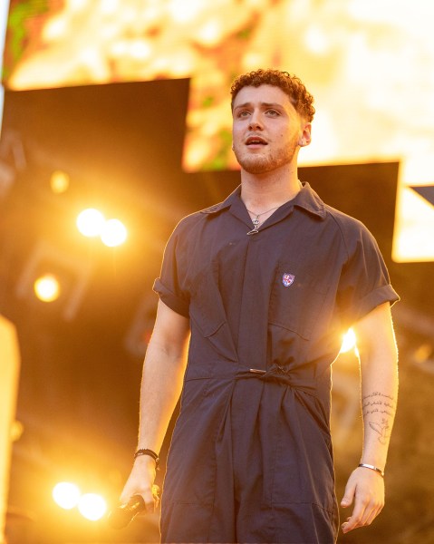 Bazzi: Pics Of The ‘Mine’ Singer – Hollywood Life