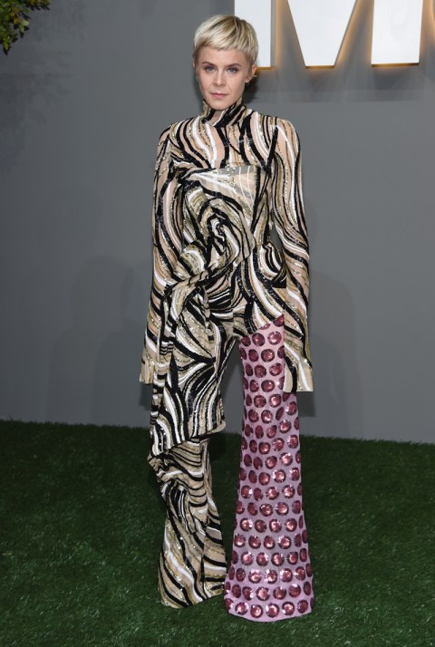 Robyn — Pics – Hollywood Life