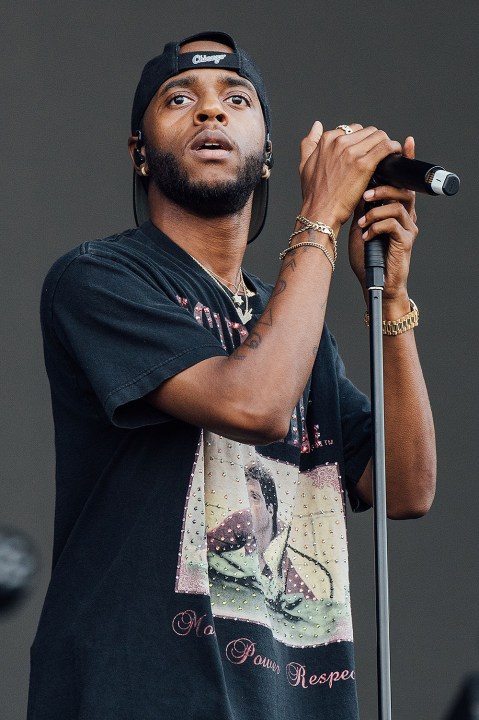 6lack: Photos Of The Rapper – Hollywood Life