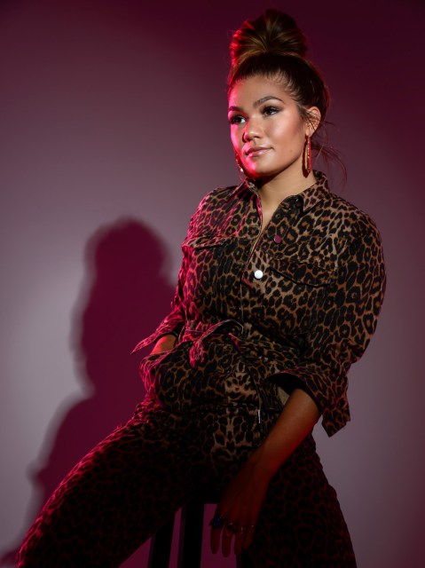 Abby Anderson: Photos Of The Country Singer – Hollywood Life