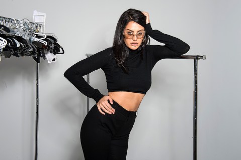 Moxie Raia: Photos Of The Singer – Hollywood Life