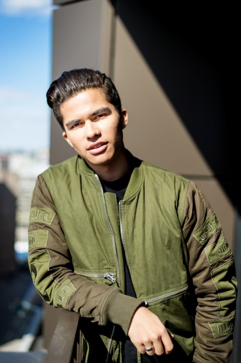 Alex Aiono: Photos Of The Singer – Hollywood Life