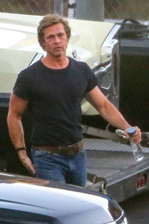 Brad Pitt On ‘Once Upon A Time In Hollywood’ Set: Photos – Hollywood Life