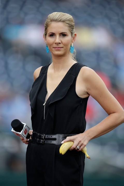 Laura Rutledge Pics: Photos Of The Sports Reporter – Hollywood Life
