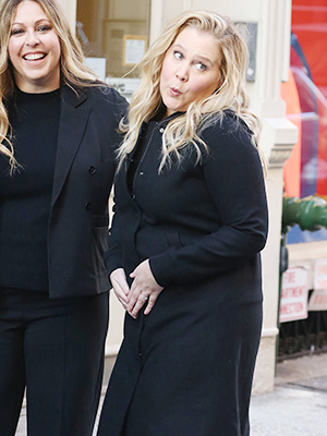 Amy Schumer’s Pregnancy Looks — See Pics – Hollywood Life