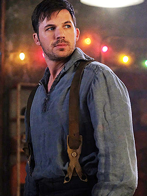 ‘Timeless’ Finale — Photos Of Abigail Spencer & More – Hollywood Life