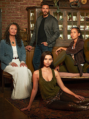 ‘Siren’ Exclusive Portraits: Cast Photos & More – Hollywood Life