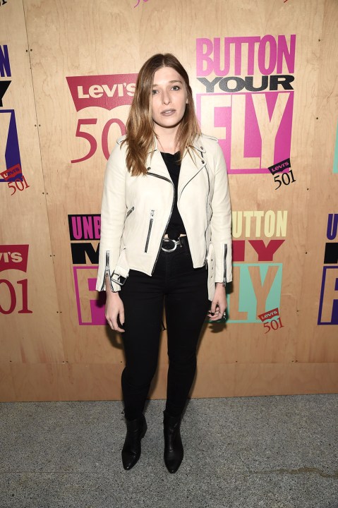 Verite: Photos Of The Singer – Hollywood Life