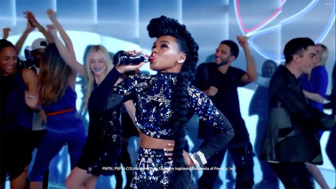 Celebrities Who Starred In Pepsi Super Bowl Ads: See Pics – Hollywood Life