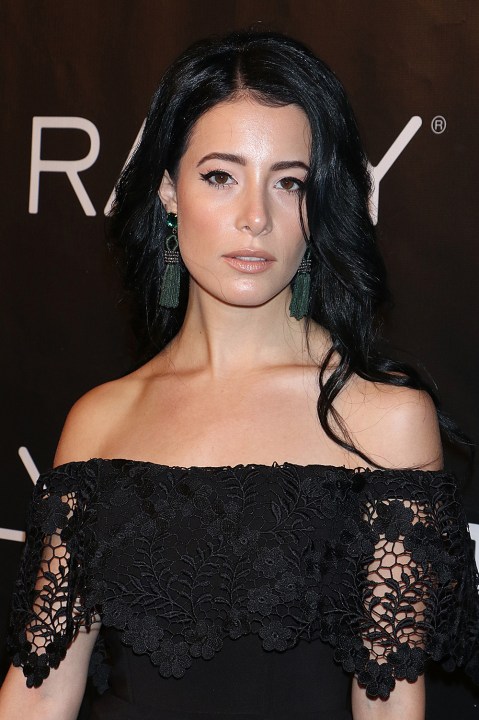 Stalking Gia — Photos Of The Singer – Hollywood Life