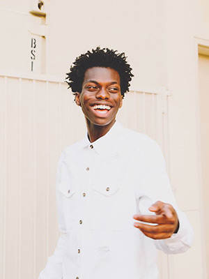 Tim Johnson Jr. — Photos Of The Singer – Hollywood Life