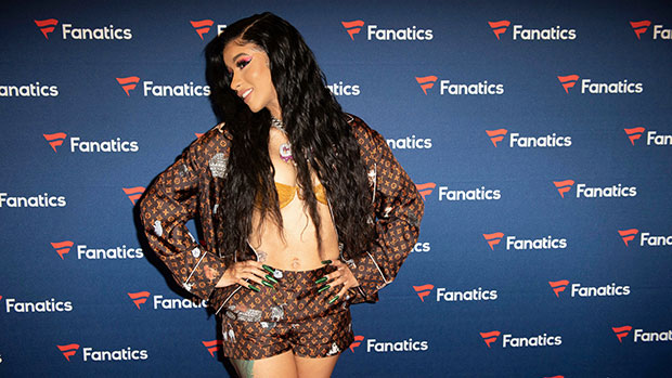 Cardi B’s Cleavage: Bra Top Shows Off Her Hot Body In New Pic With Blue ...
