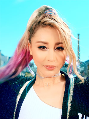 Wengie: Photos Of The Singer – Hollywood Life