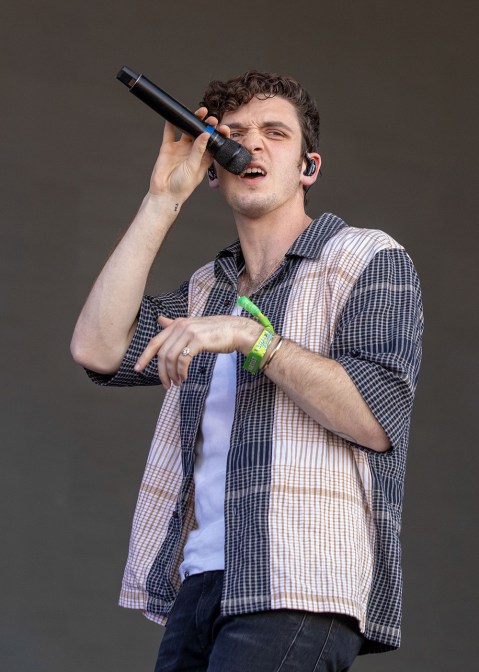 Lauv: Photos Of The Singer – Hollywood Life