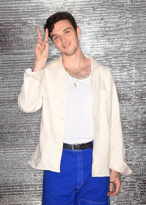 Lauv: Photos Of The Singer – Hollywood Life