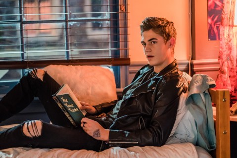 ‘After’ Film — Photos Of Hero Fiennes-Tiffin & More – Hollywood Life