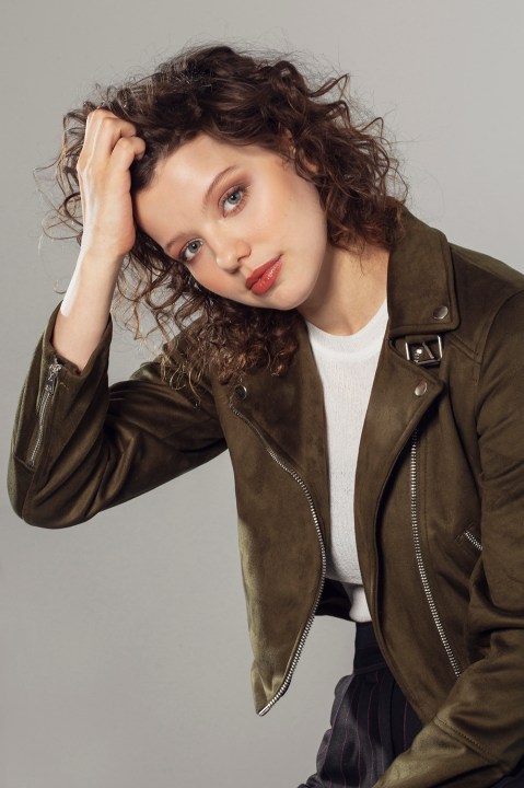 Chloë Levine Exclusive Portraits – Hollywood Life