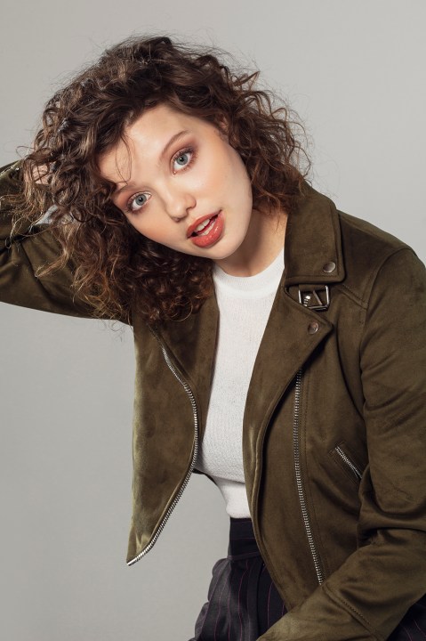 Chloë Levine Exclusive Portraits – Hollywood Life