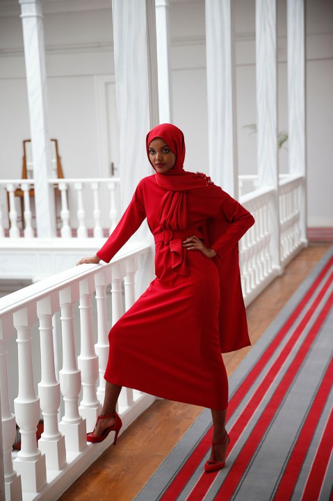 Halima Aden: See Photos Of The Model – Hollywood Life