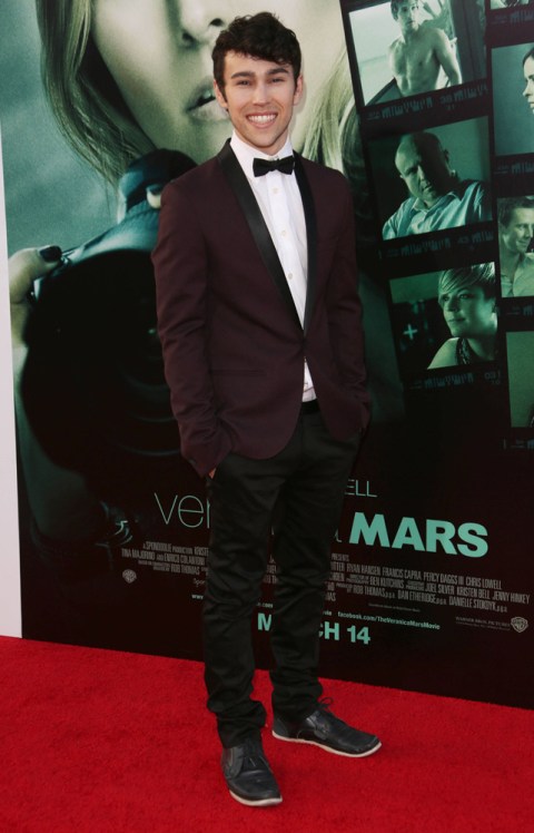 MAX — Photos Of The Singer – Hollywood Life